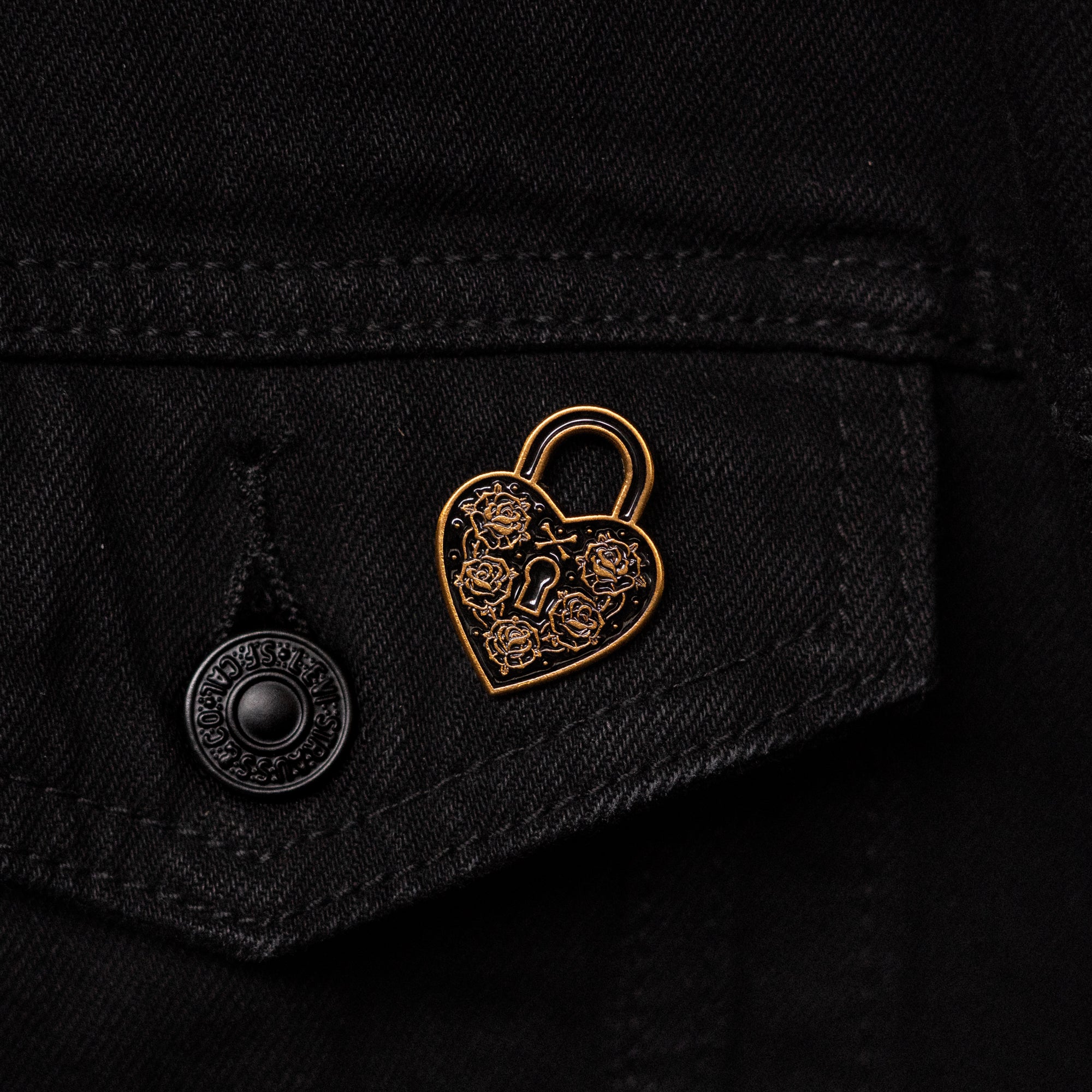 LOCK & KEY - PIN BADGE SET – Thirteensupply.co